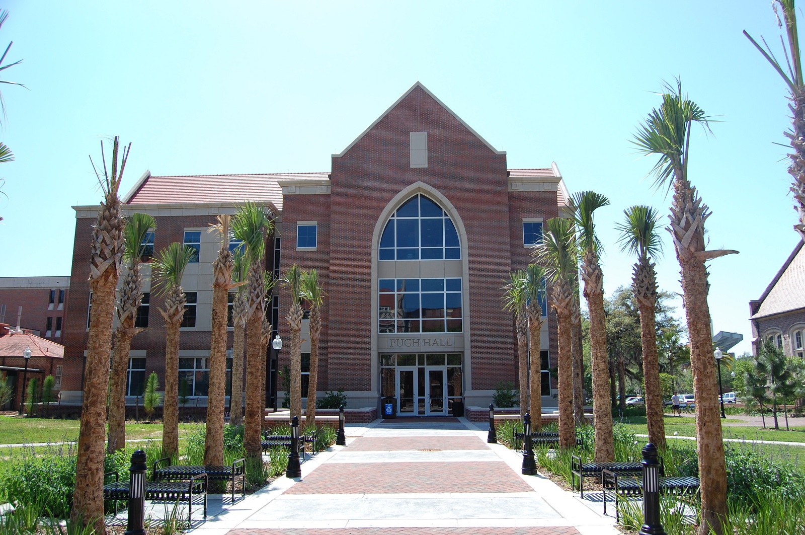 Pugh Hall – Gainesville, Florida, USA – Roaming Desk